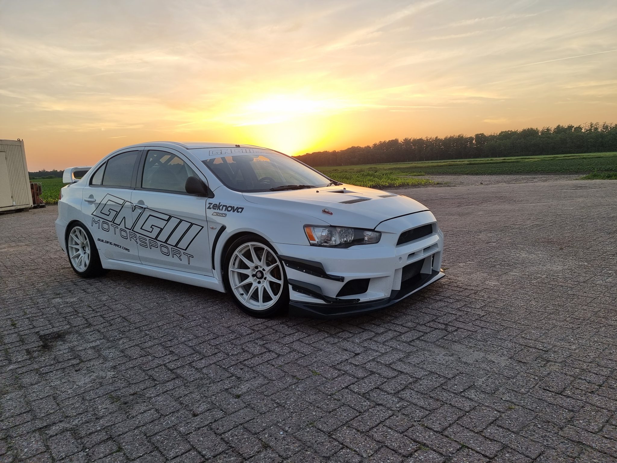 Mitsubishi Lancer Evolution X Evo 10 - DRIVERSDAYS